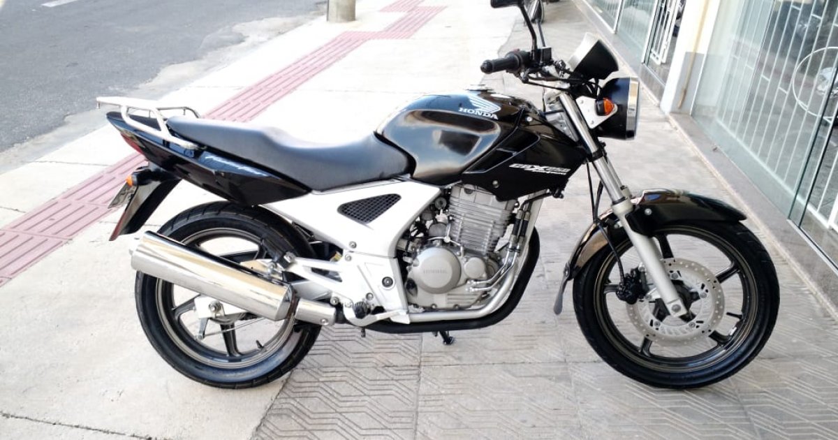 Honda Cbx 250 Twister Ano 2006 R 6 500 00 De Pieri Motos